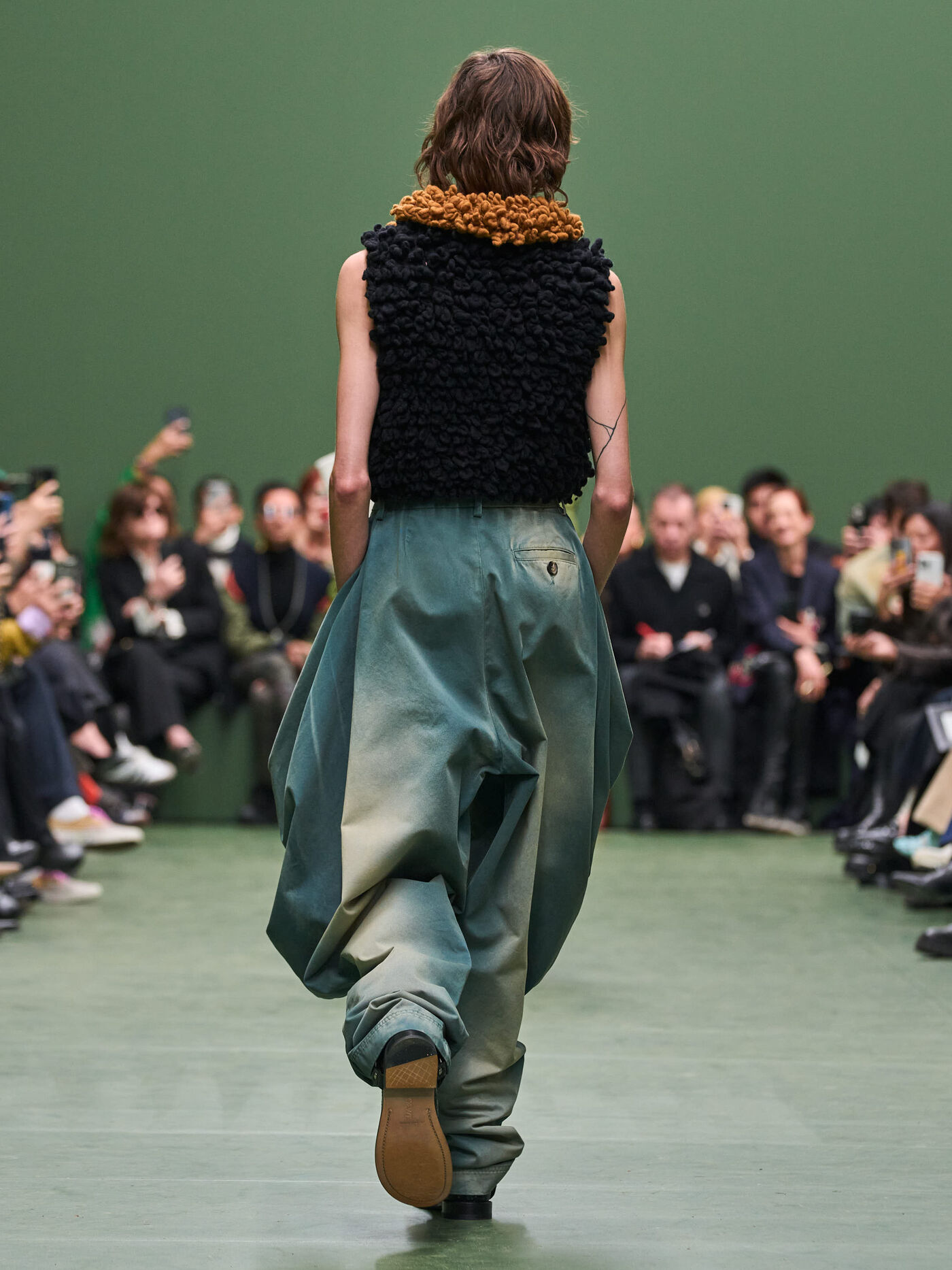 LOEWE Women's 2024 Fall / Winter Runway Collection